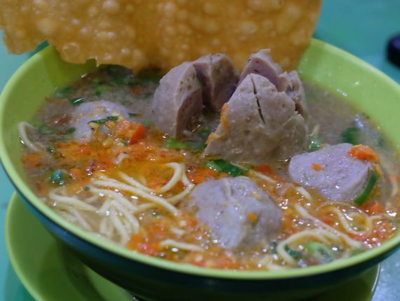 10 Makanan Khas Indonesia yang Paling Terkenal di Dunia - PergiKuliner.com